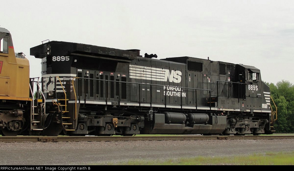 NS 8895
